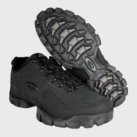 Tênis Oakley Stratus Jet Black - l Super Tubes l